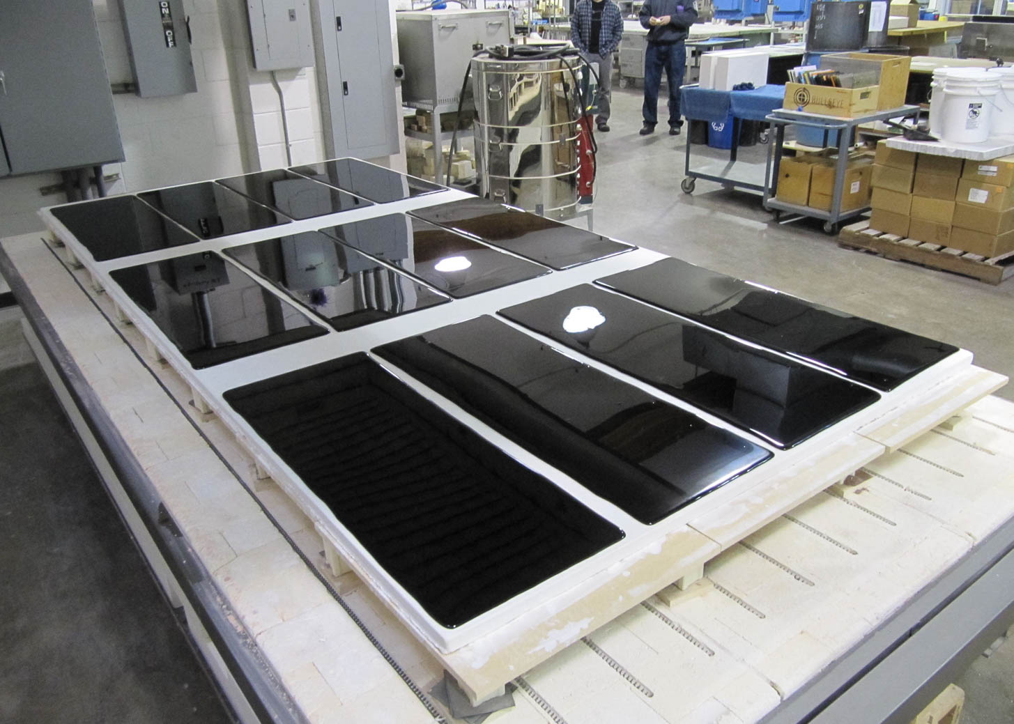 Vitrolite Tiles: Grand Theater - Bullseye Studio